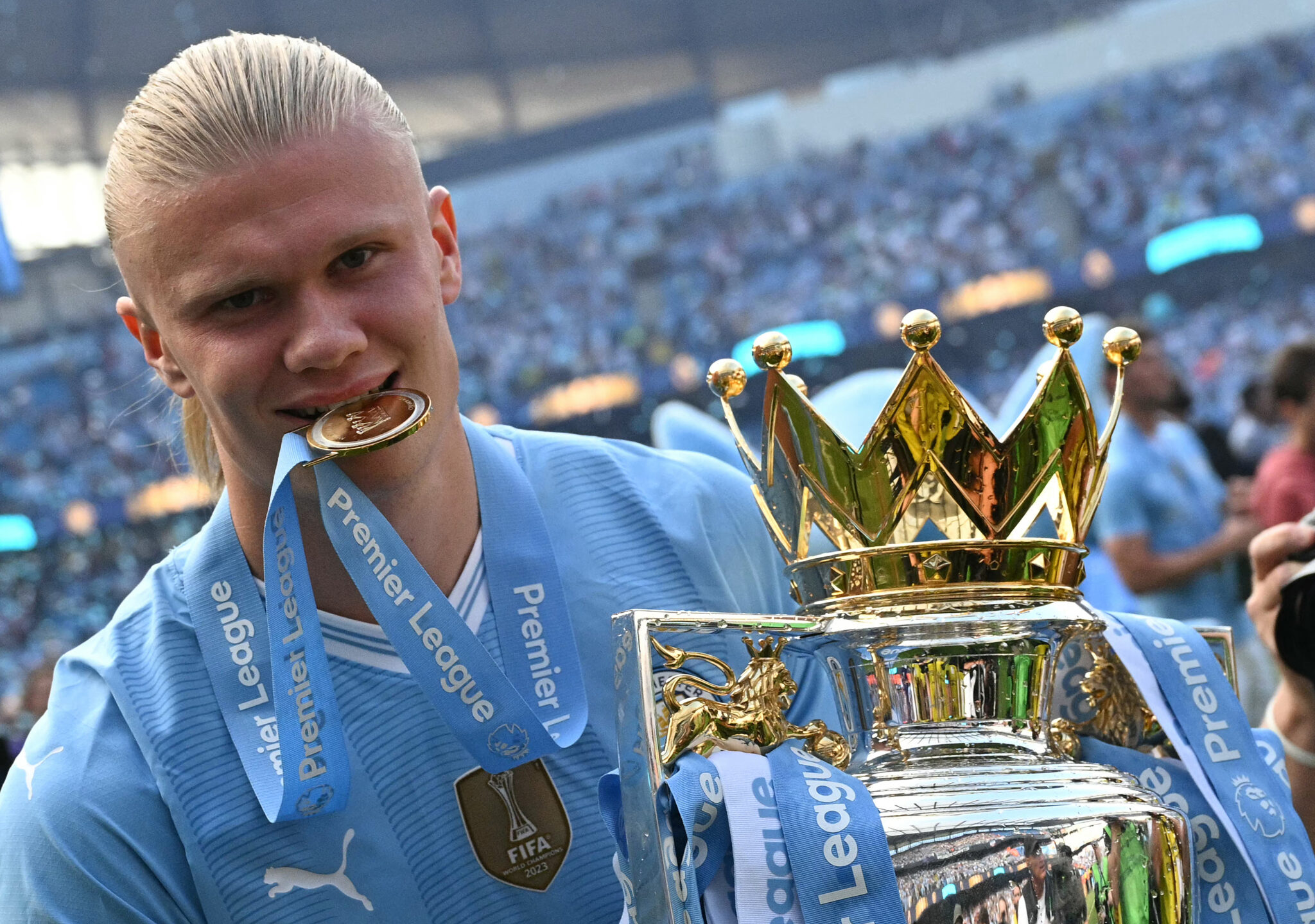 Haaland signs new Man. City deal until 2034