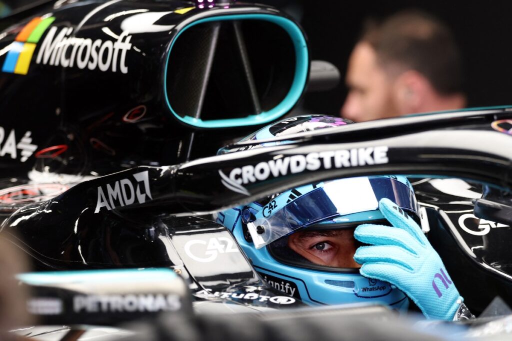 Russell leads way in final Barcelona F1 practice
